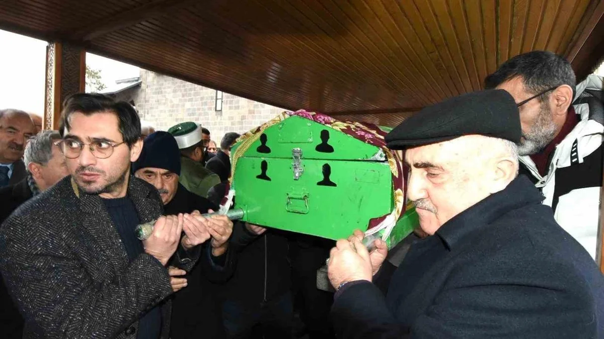 Erzurum'da Tanfer Ailesi'nin Anne Acısı Yaşandı | Mersin Haber - Mersin ...