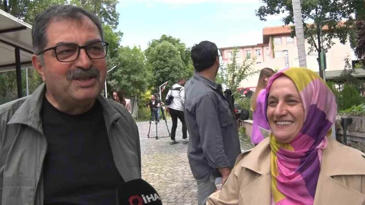 Ankara'da Bir Aile, Çocuklarına Destek Olmak İçin YKS'ye Katıldı ...